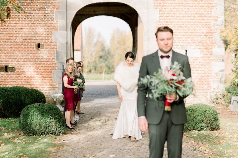 An Understated & Timeless Wedding from Belgium - Chic Vintage Brides ...
