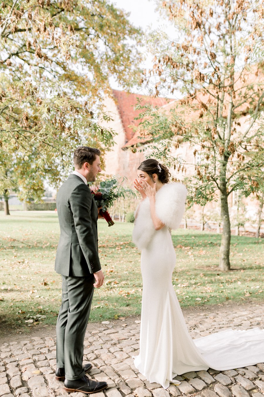 An Understated & Timeless Wedding from Belgium - Chic Vintage Brides ...