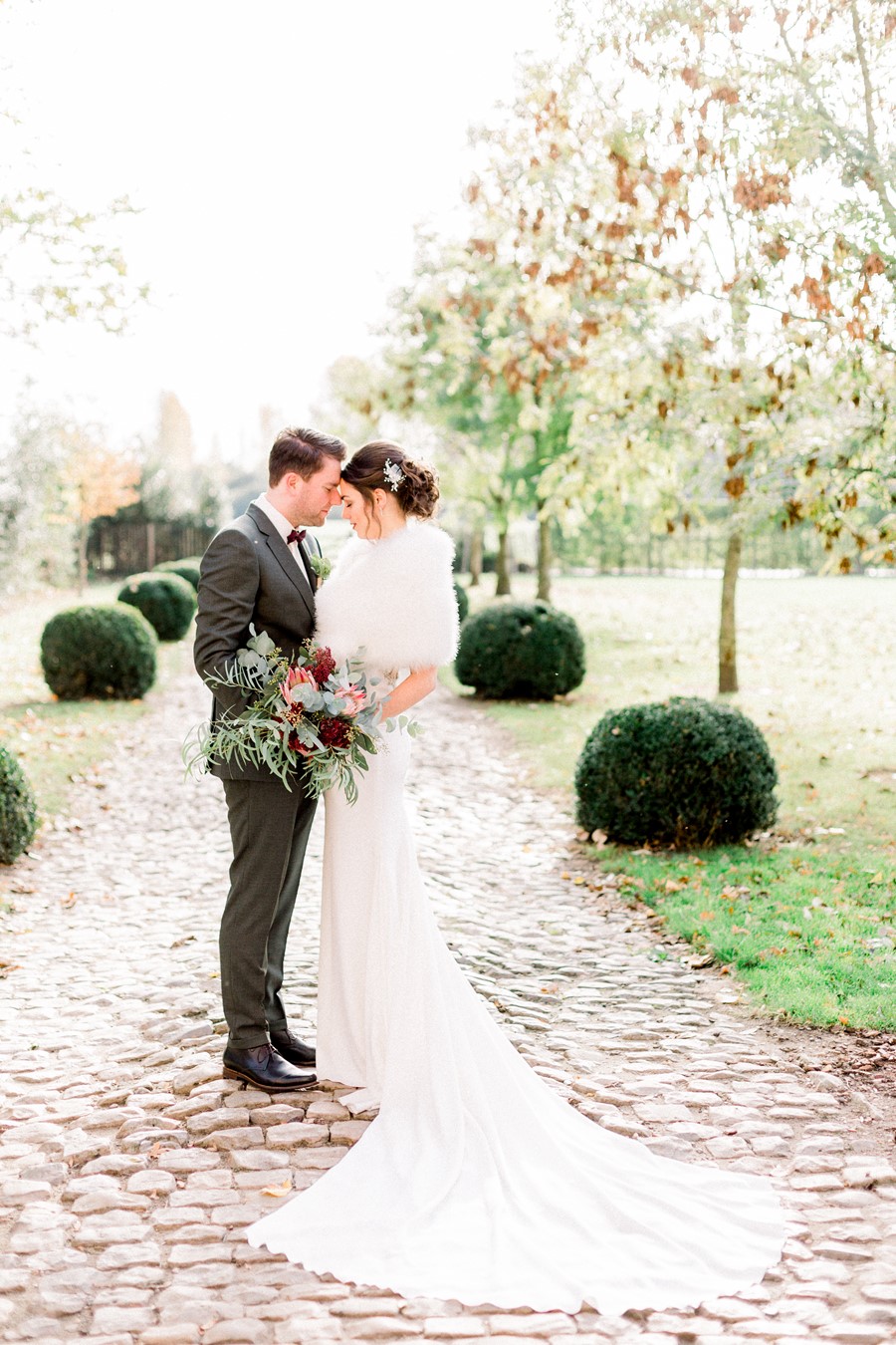An Understated & Timeless Wedding from Belgium - Chic Vintage Brides ...