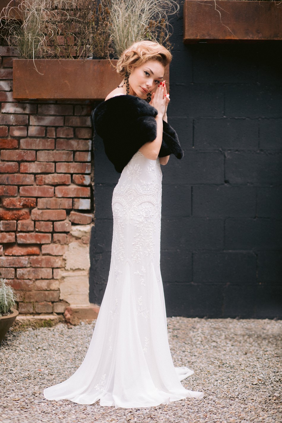 1920s Prohibition Wedding Inspiration with a Modern Twist - Chic ...