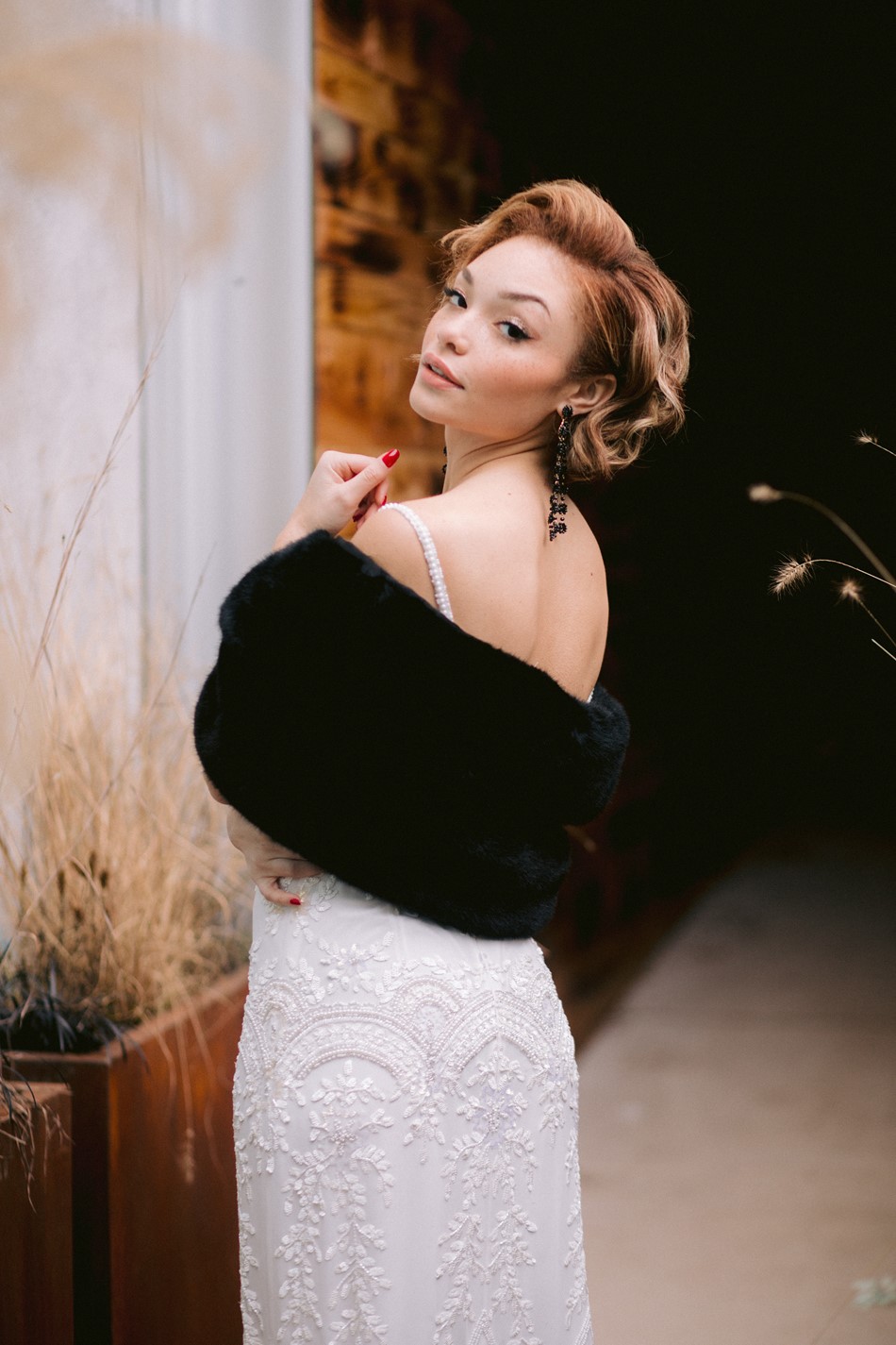 1920s Prohibition Wedding Inspiration with a Modern Twist - Chic ...