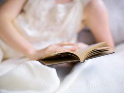 Chic 1920s Inspired Boudoir Shoot - Chic Vintage Brides : Chic Vintage ...
