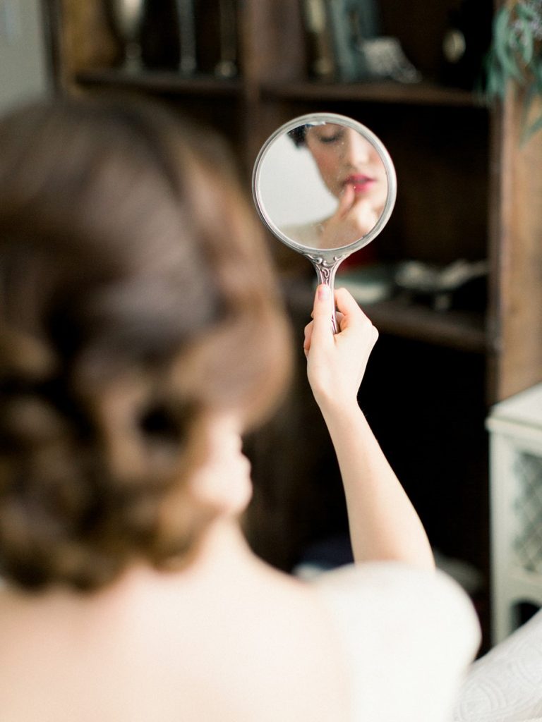 Chic 1920s Inspired Boudoir Shoot - Chic Vintage Brides : Chic Vintage ...